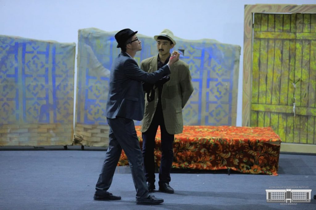 Talaba teatr studiyalari faoliyatidan... – Abdulla Qodiriy nomidagi ...